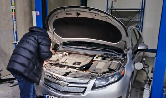 Solving the battery charge and coolant level problem in the Chevrolet ...